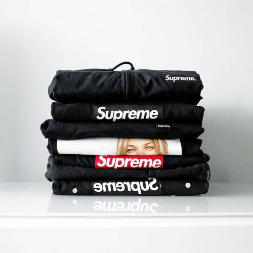 Supreme trička | Minimalistické i extravagantní designy | Pikastore.cz